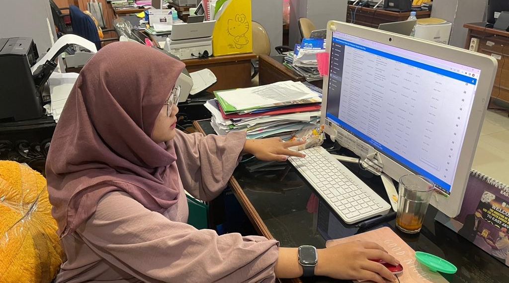 Magang di DPMPTSP Provinsi Jawa Timur, Mahasiswa UPN "Veteran" Jawa Timur Dapatkan Hard Skills ...